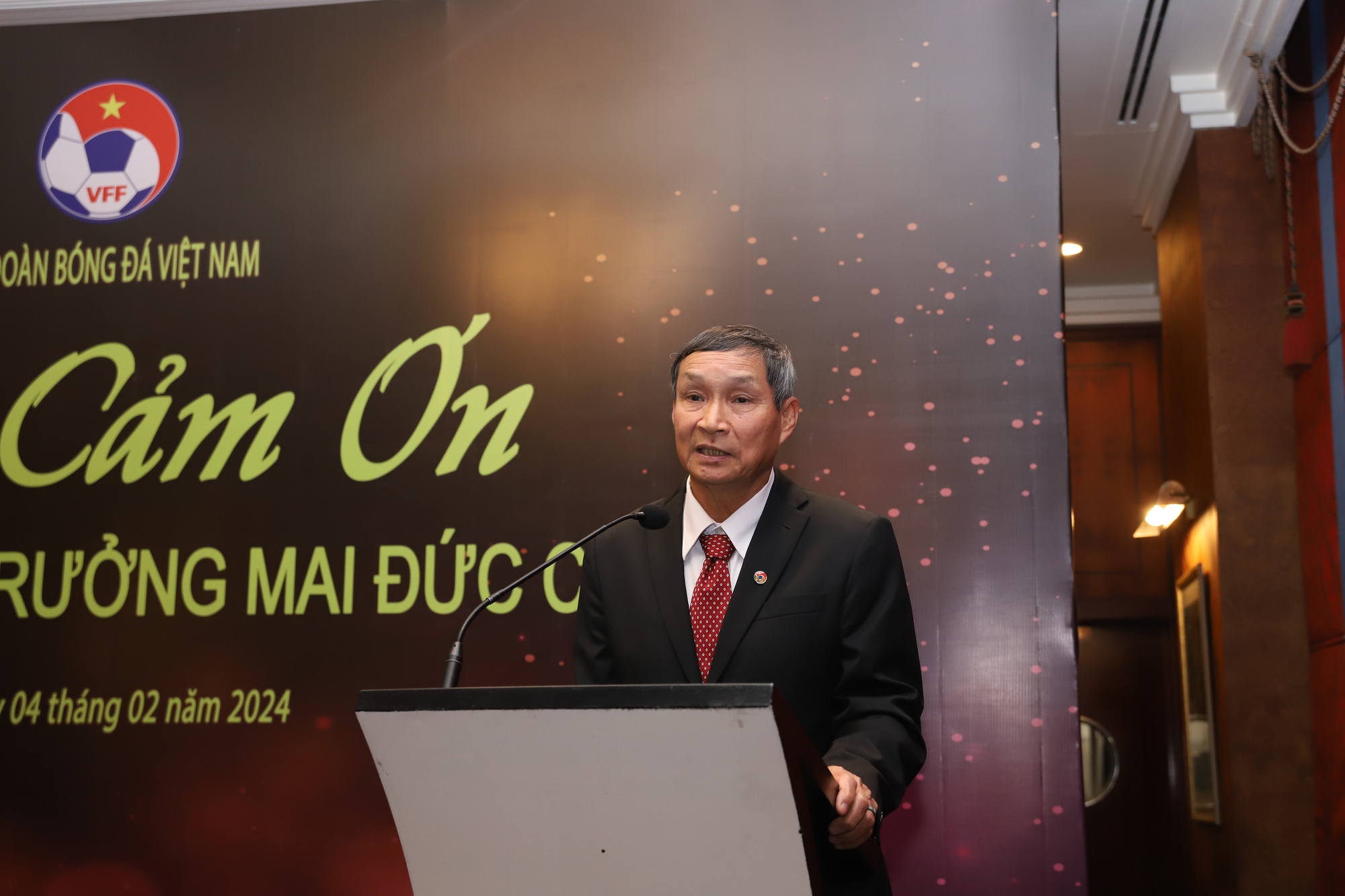 VFF, Mai Duc Chung 코치에게 깊은 감사의 마음을 전하는 행사 개최 - Vietnam.vn