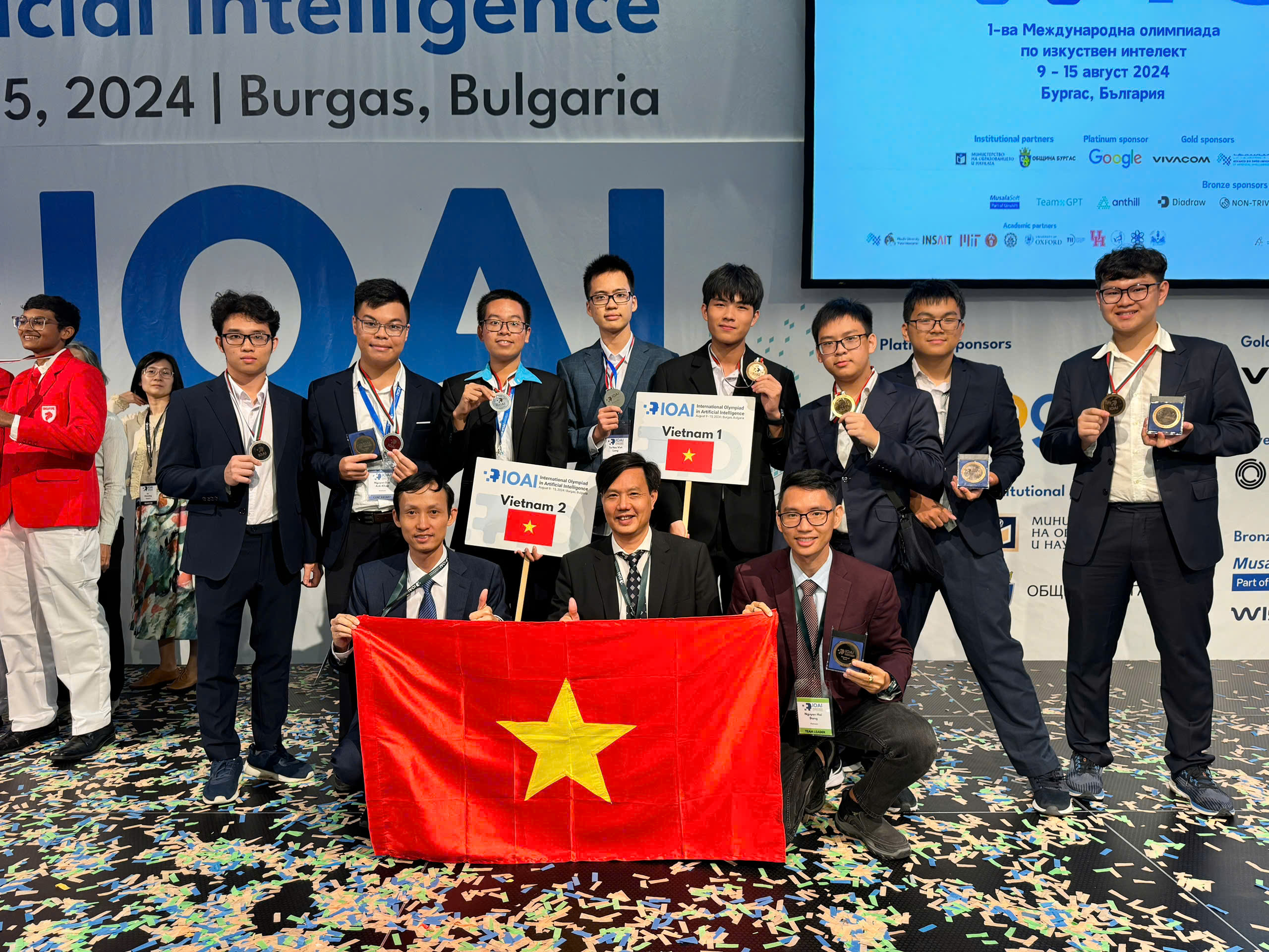 Đoàn Việt Nam đạt top 6 thế giới trong kỳ thi Olympic Trí tuệ nhân tạo IOAI lần đầu tiên trên ...