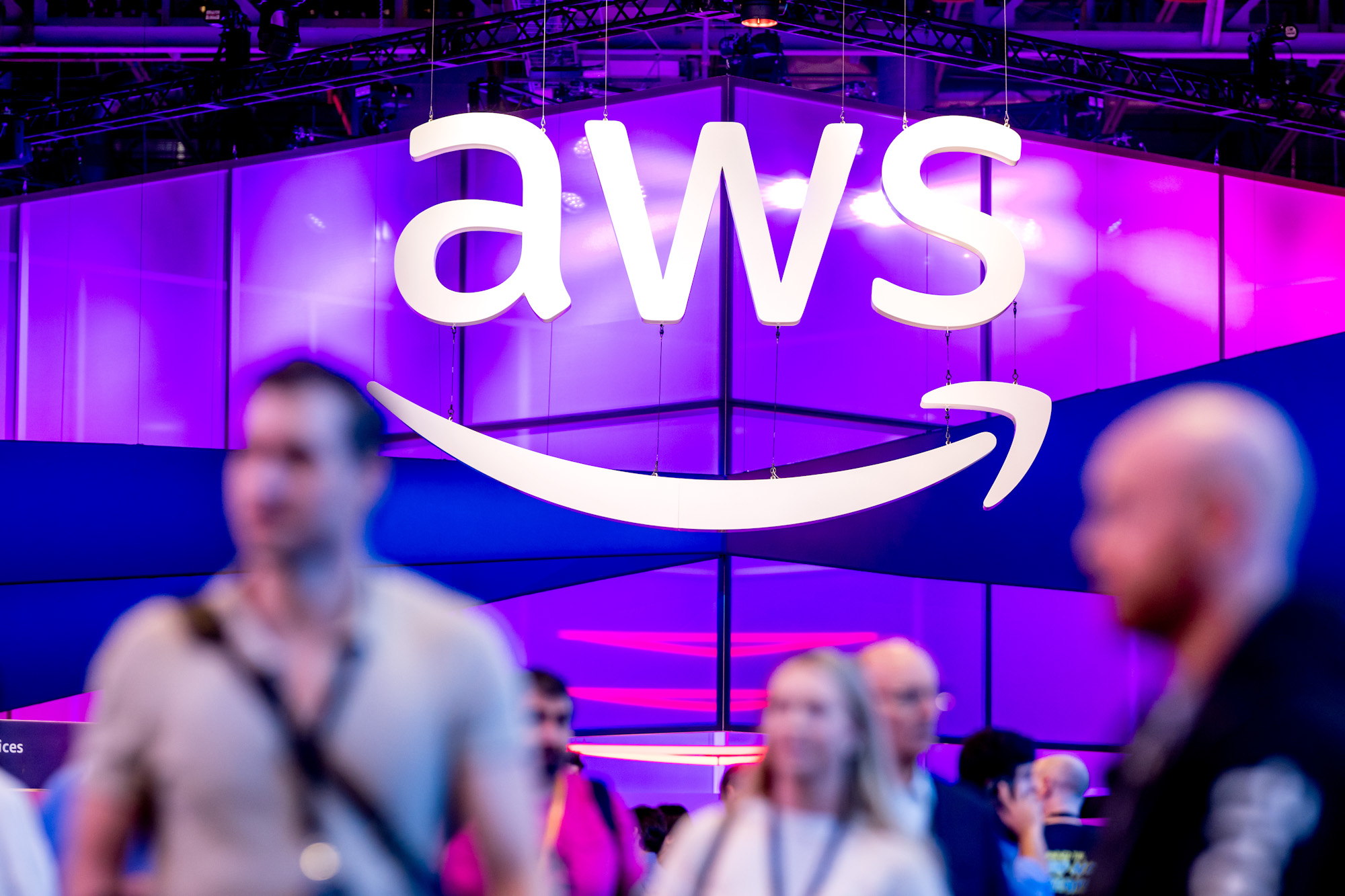 AWS launches new data center in Thailand - Vietnam.vn